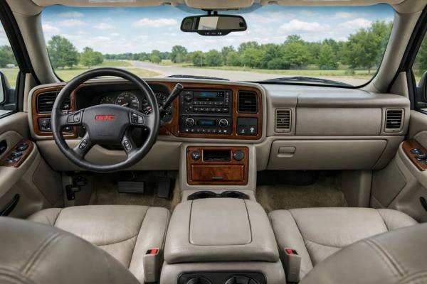 GMC Yukon XL 2500 (GMT800) 4WD 8.1 l / 320 hp / 2001 / 2002 / 2003 ...