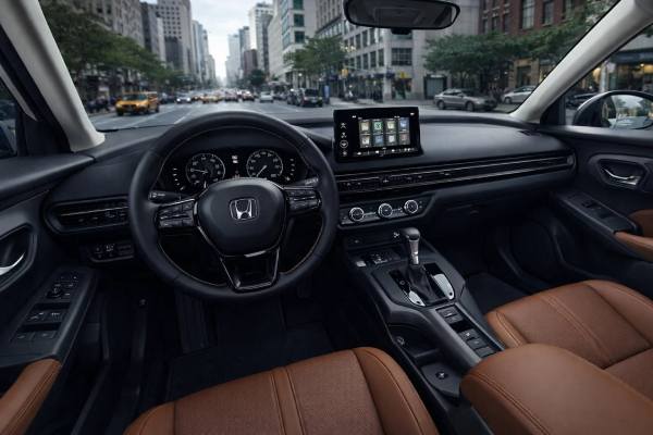 Honda HR-V e:HEV (RV5) 1.5 l / 131 hp / 2021 / 2022 / 2023 : Specs ...