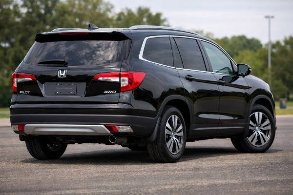 Honda Pilot (YF5) FWD 3.5 l / 280 hp / 2016 / 2017 / 2018 : Specs ...