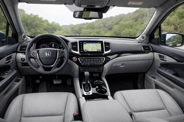 Honda Pilot (YF5) FWD 3.5 l / 280 hp / 2016 / 2017 / 2018 : Specs ...