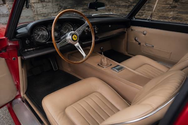 Ferrari 330 GT 2+2 Series I (Tipo 571) 4.0L / 300 hp / 1964 / 1965 ...